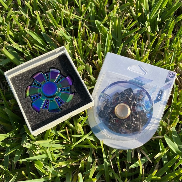 Toys | Retro Iridescent Fidget Spinner | Poshmark